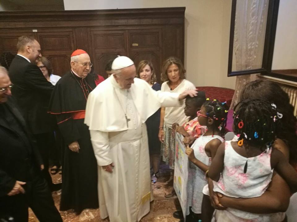 Pope Francis meets with refugees, says love goes beyond religion | Crux