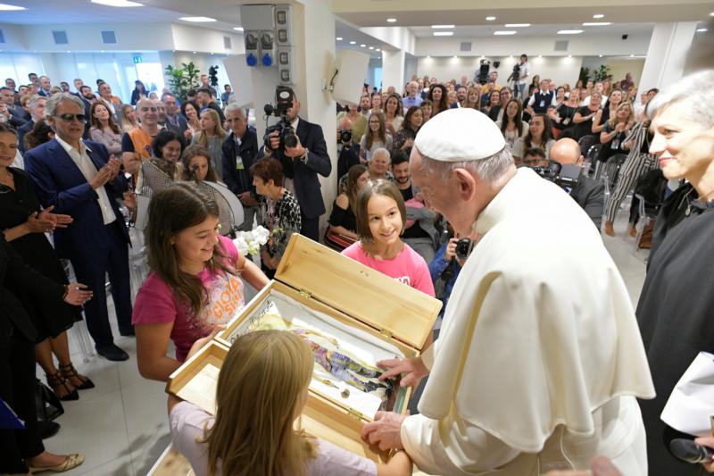 God loves, rescues even those in the ‘hell’ of addiction, pope says | Crux