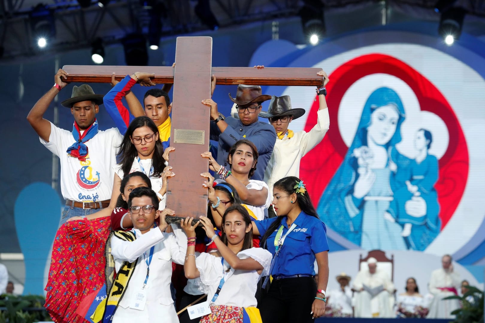 WYD cross to be given to Portuguese young people at pope’s Mass Nov. 22 ...
