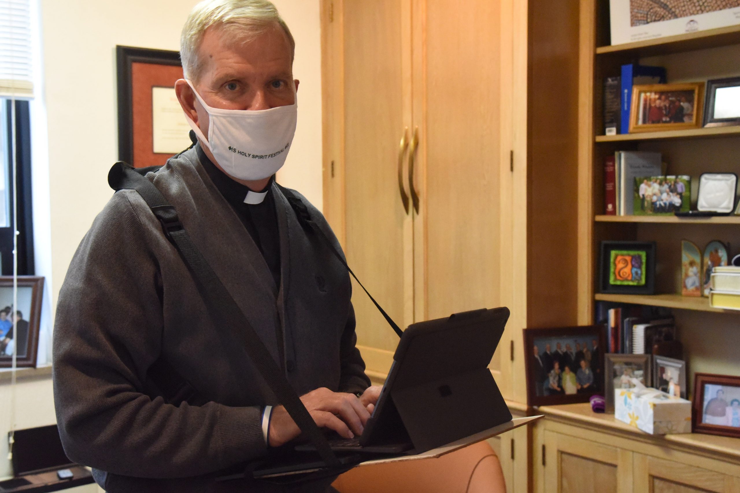 Priest with ALS who continues to minister feels God’s blessings each ...