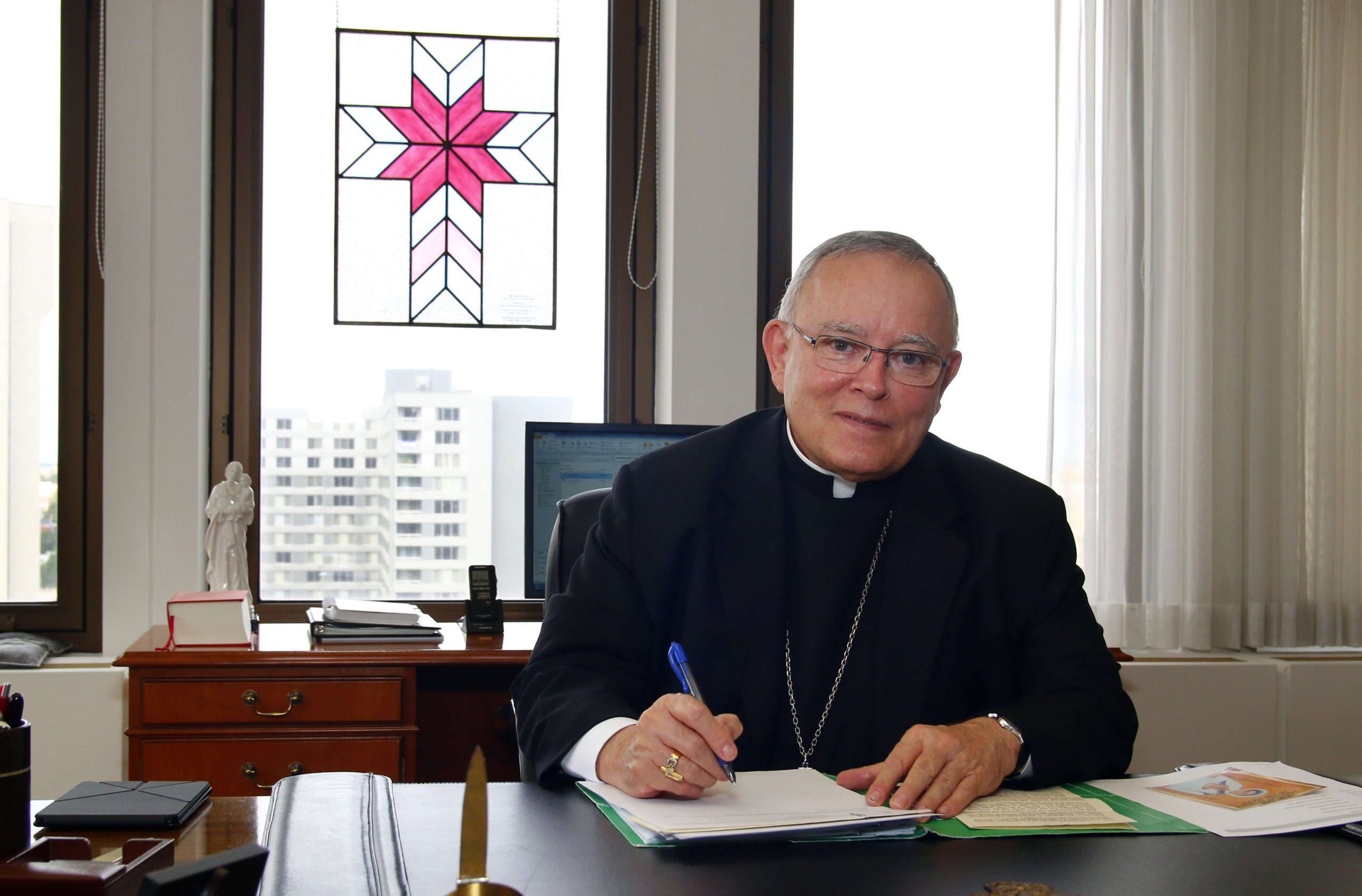 Archbishop Chaput says ‘keep one eye on heaven’ while living on Earth ...