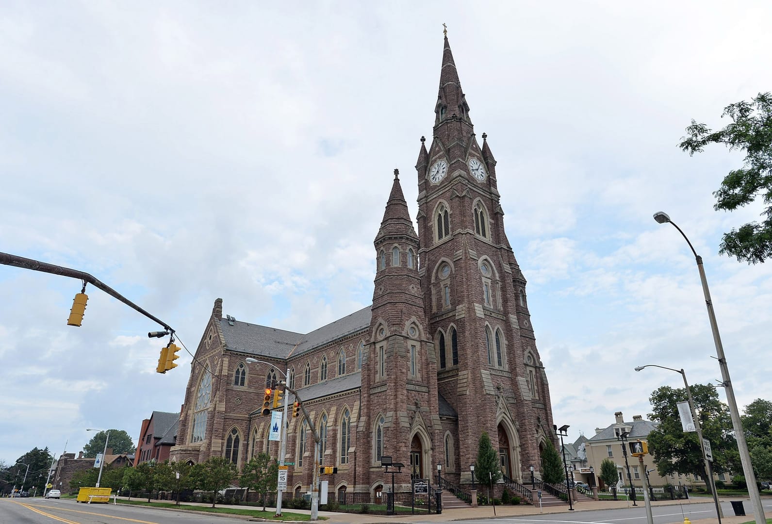 Takeaways: Paycheck Protection loans and the Catholic Church | Crux
