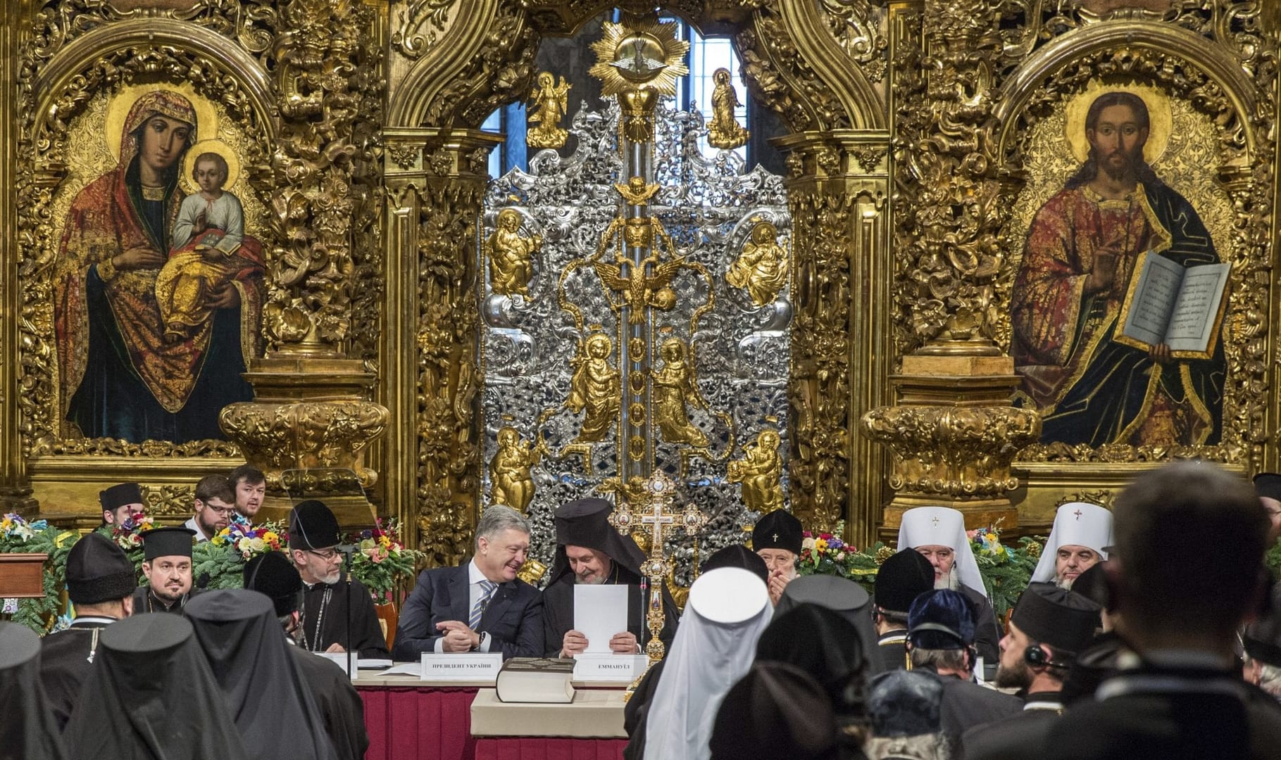 Ukraine Orthodox leaders to approve break with Russia church | Crux