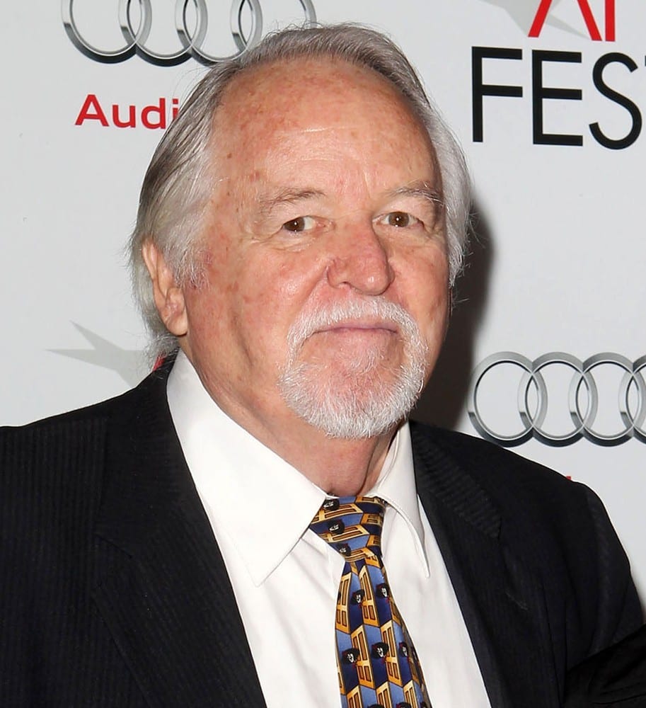 Ex-seminarian says acting, priesthood both ‘giving professions’ | Crux