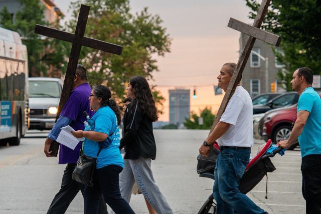 Taking Way of Cross through streets shows support for migrants ...