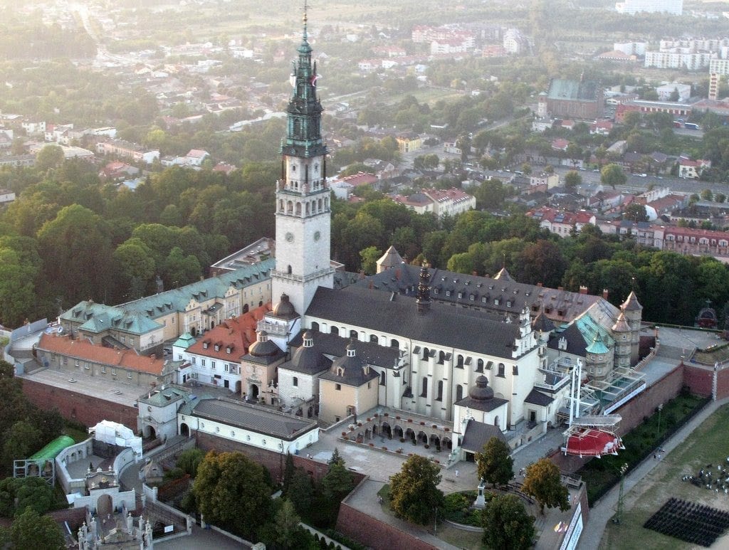 Pope makes a statement with visit to fabled Polish monastery | Crux