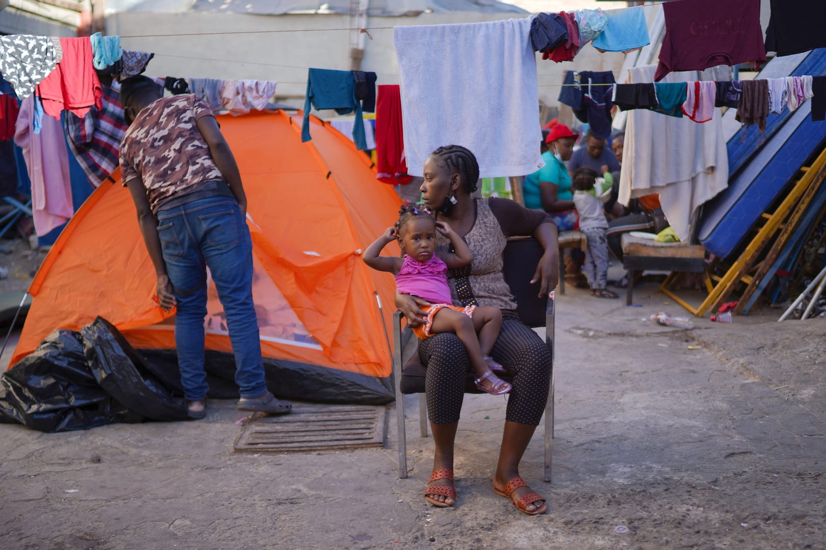Bishops criticize Mexico for agreeing to revive migrant protocols | Crux