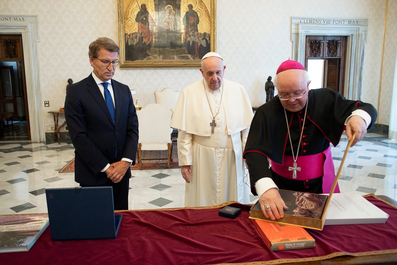 Spanish bishop says he still hopes pope can visit Santiago de ...