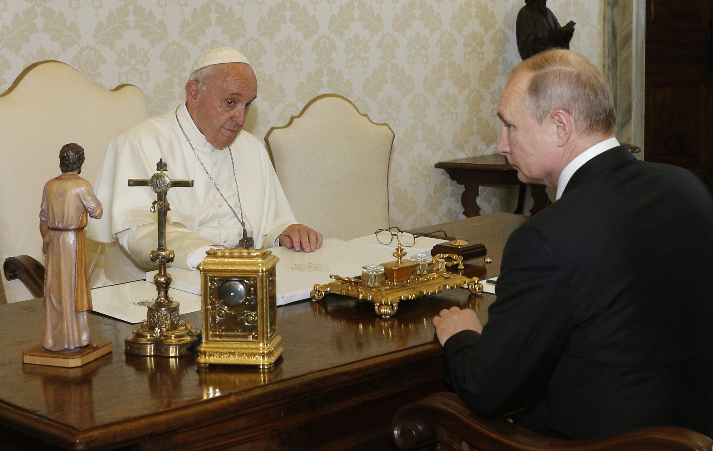 Cardinal reaffirms pope’s willingness to go to Moscow to try to stop ...