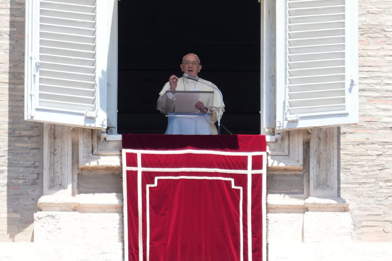 Crux | Taking the Catholic Pulse