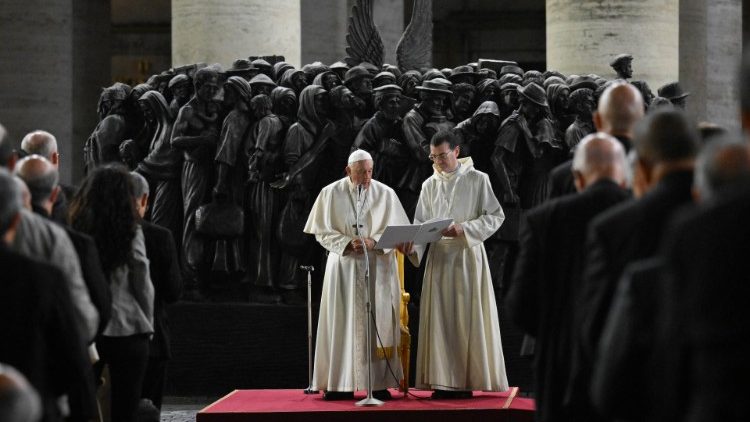 Vatican Notes: No synod ‘conspiracy,’ Nicaragua, and Pope meets Jewish ...