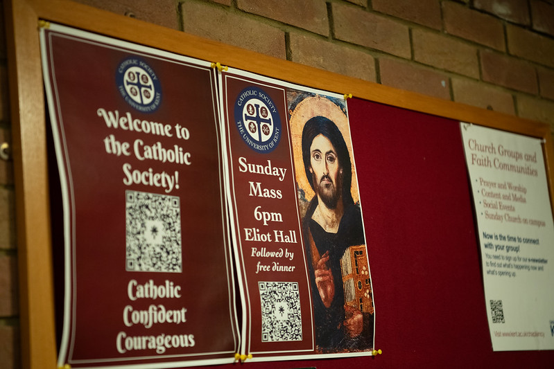 Chaplain at British university uses Eucharistic Adoration to grow ...