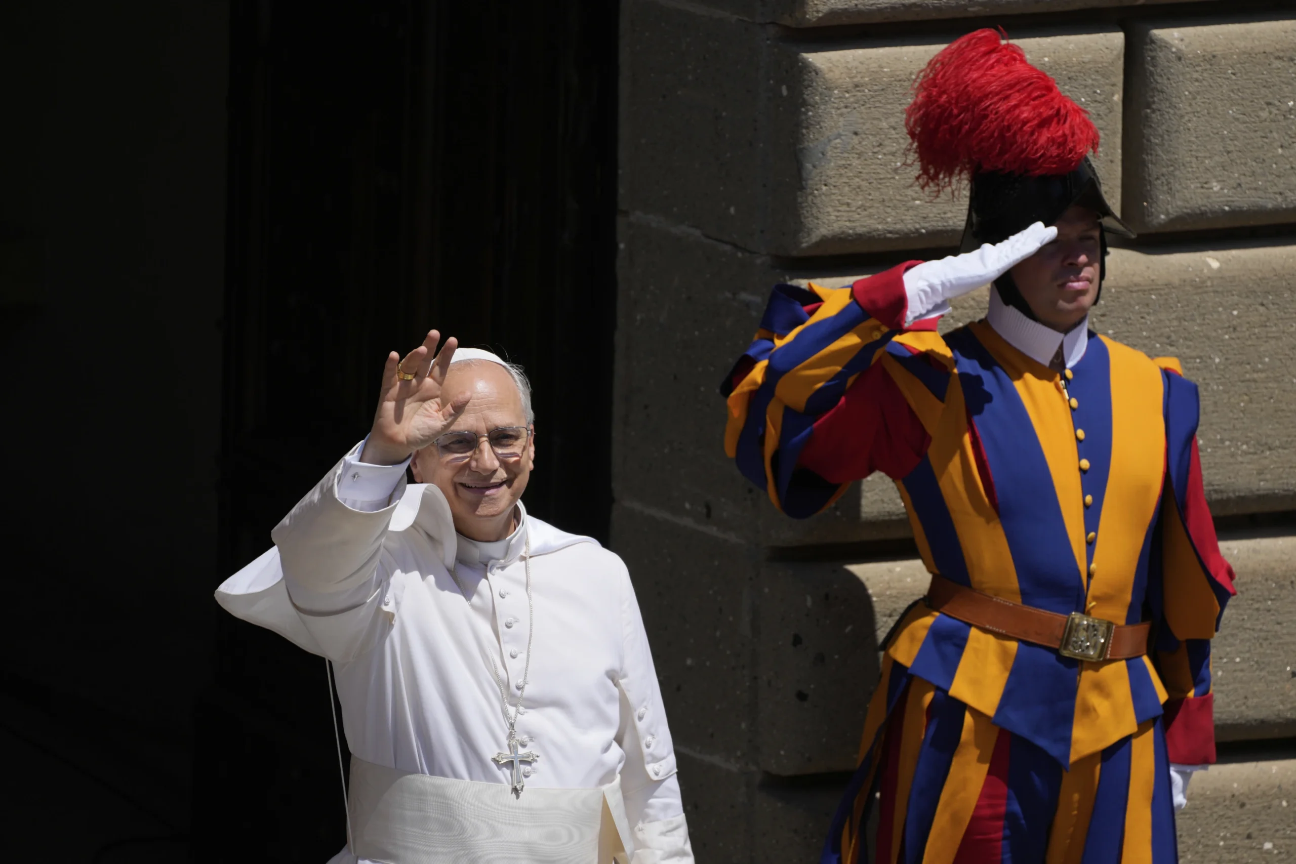 Pope Leo leaves Castel Gandolfo and returns to Vatican City | Crux